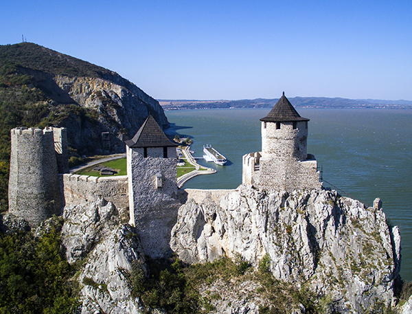 Sa nama na putu do Golubačke tvrđave - NIS Petrol i Gazprom