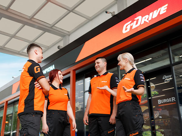 Miloš and Anđela choose their own path - NIS Petrol i Gazprom